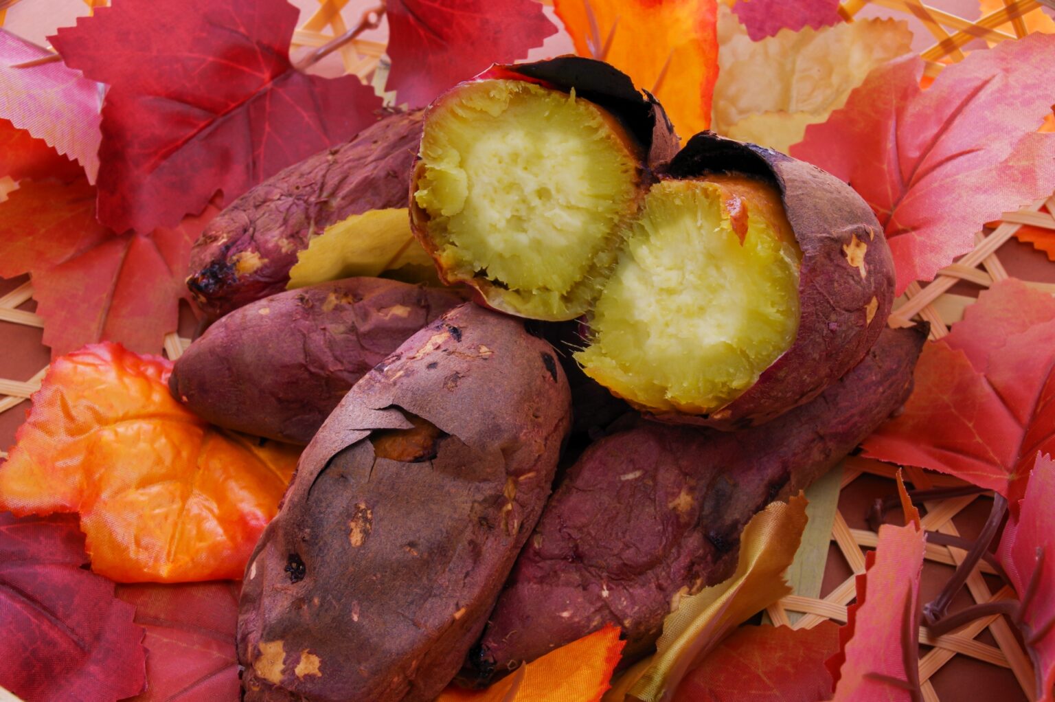 Re・Lab、「蜜る！限界突破芋」の“蜜芋”技術で焼き芋の常識を覆す特許出願 | Food Patent Lab